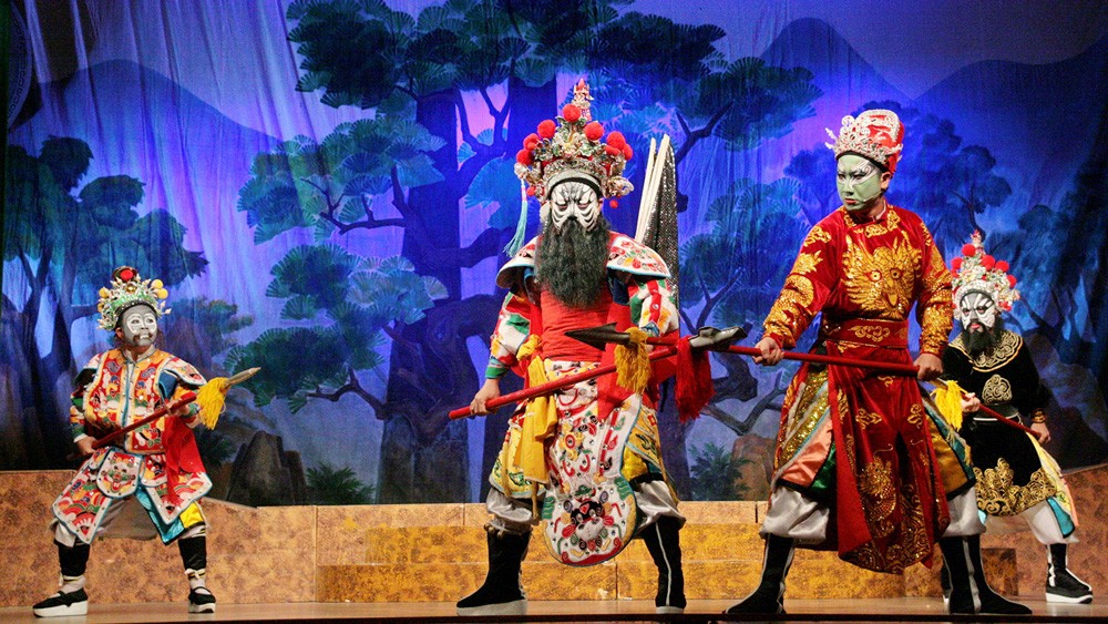 Gìn giữ và phát huy các giá trị nghệ thuật tuồng, hát bội | BÁO SÀI GÒN ...