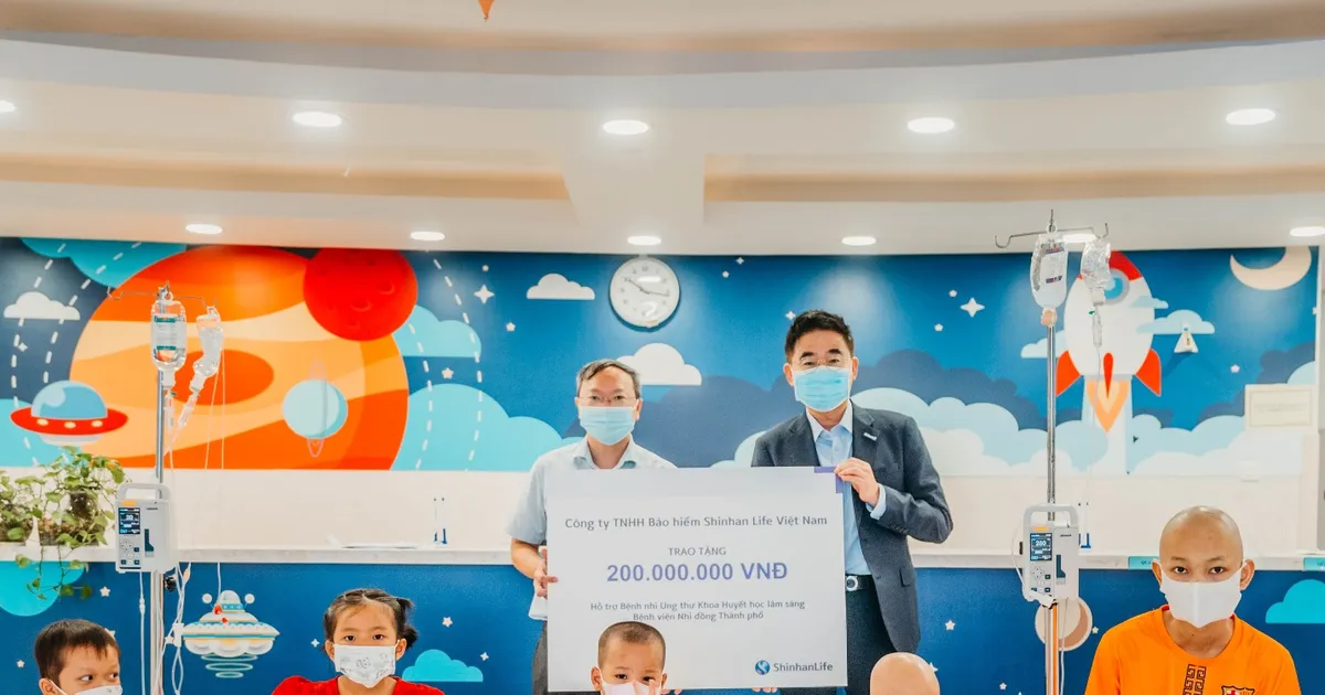 Shinhan Life Việt Nam tiếp tục đồng hành cùng bệnh nhi ung thư máu ...