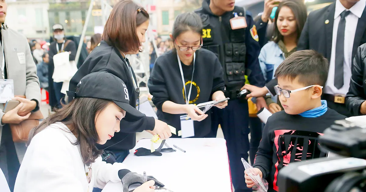 Phát hành album truyền thống: Những cú ngược dòng kiêu hãnh | BÁO SÀI ...