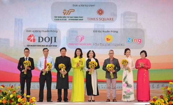 Third Ao dai festival officially opens in HCMC | SGGP English Edition
