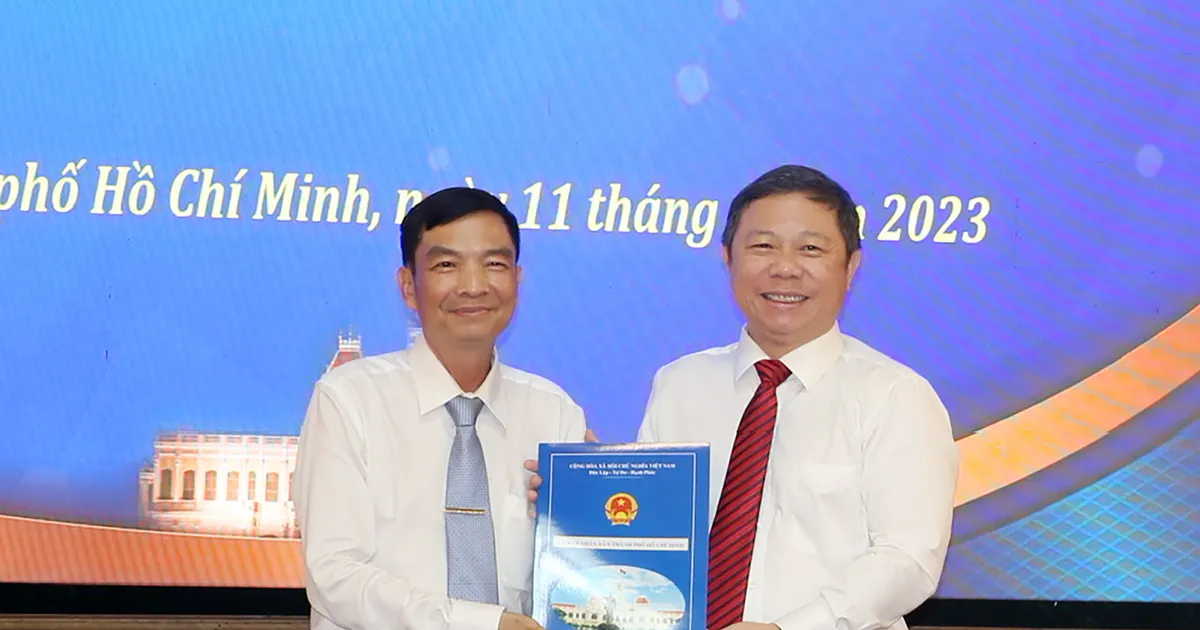 Chủ tịch UBND TPHCM bổ nhiệm Phó Tổng biên tập Tạp chí Doanh Nhân Sài ...