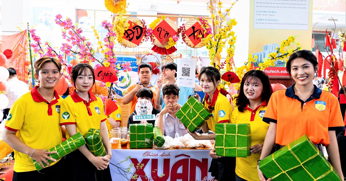 Universities joining hands to bring happy Tet to students | SGGP ...