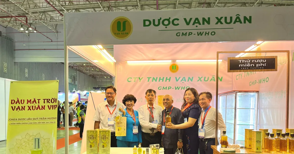 Công ty TNHH Vạn Xuân giới thiệu sản phẩm độc đáo tại triển lãm du lịch ...