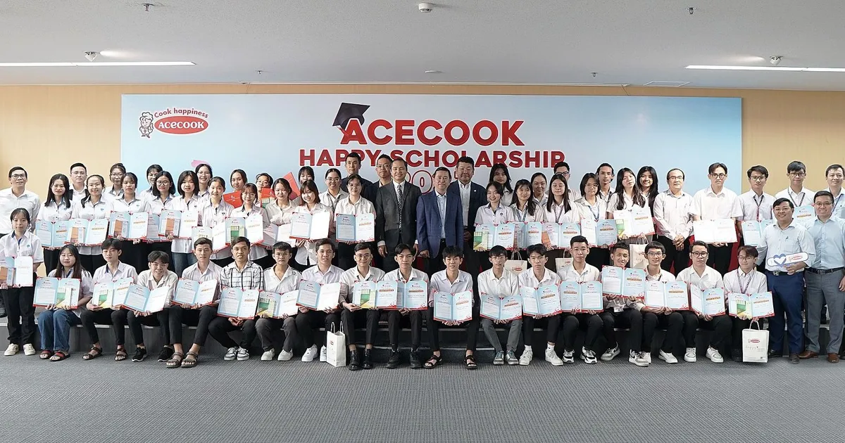Acecook Happy Scholarship - Hành trình trao hạnh phúc đến hàng ngàn ...