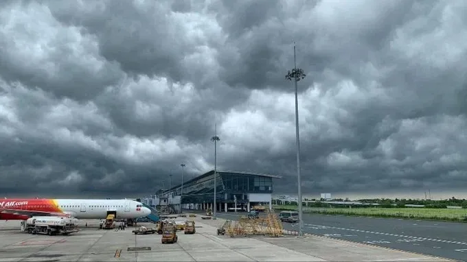 Aviation sector prepares for natural disasters amid unpredictable ...