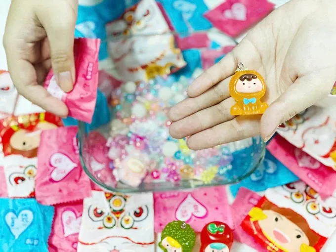 Plastic waste from unboxing toys blind bags increasing | SGGP English ...