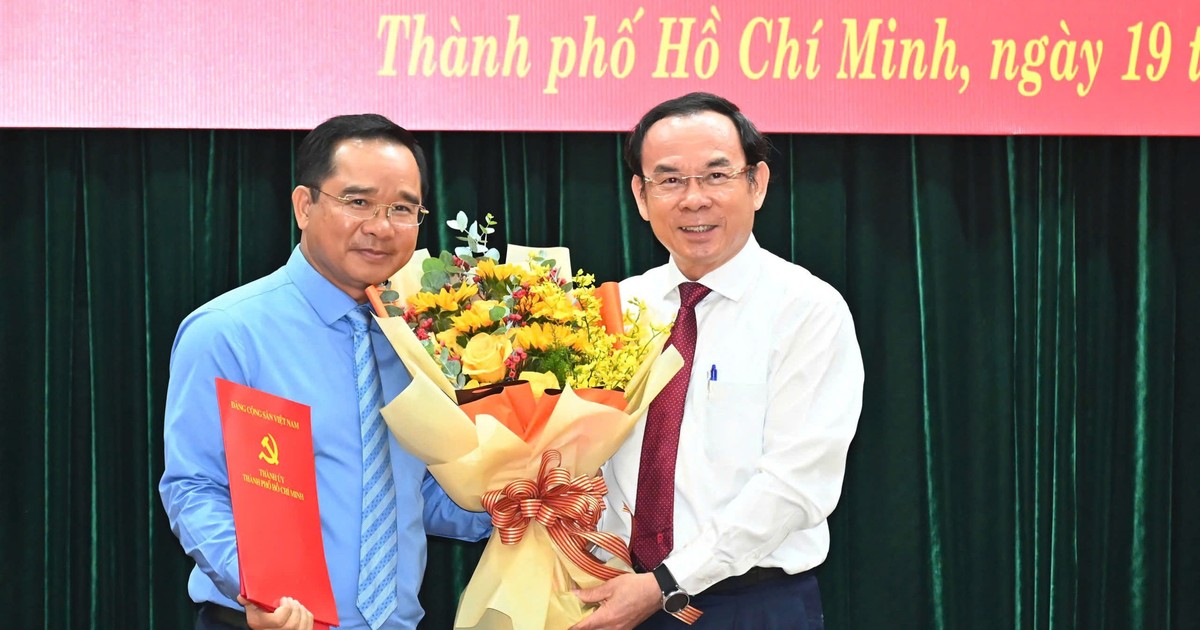 Mr. Nguyen Van Duoc serves as Deputy Secretary of HCMC Party Committee ...