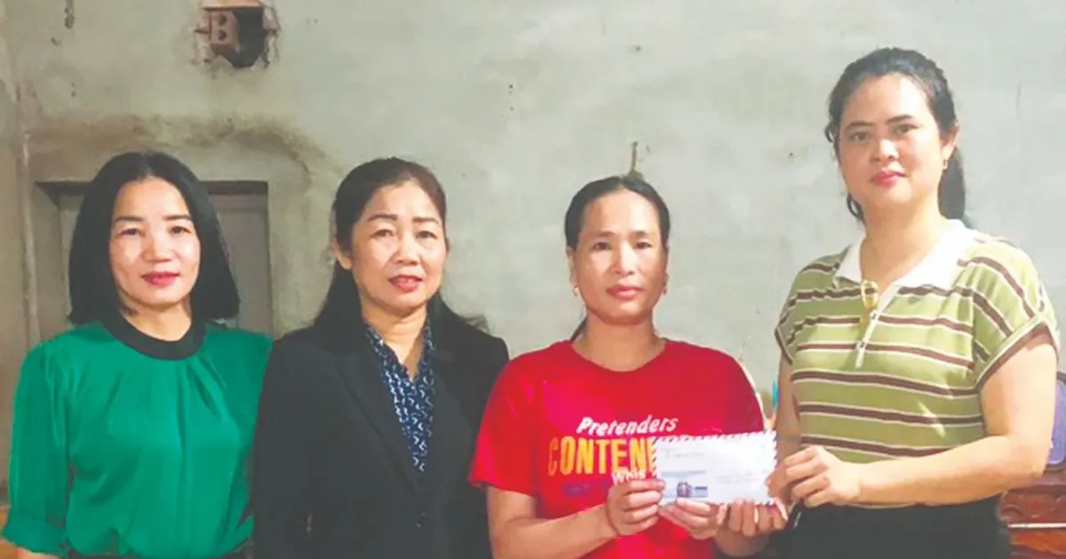 Báo SGGP trao 25 triệu đồng hỗ trợ bé gái bị tai nạn ở Hà Tĩnh | BÁO ...