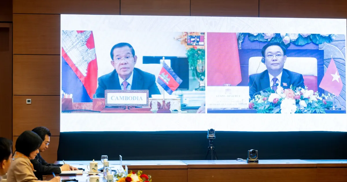 Chủ tịch Quốc hội Vương Đình Huệ điện đàm với Chủ tịch Thượng viện ...