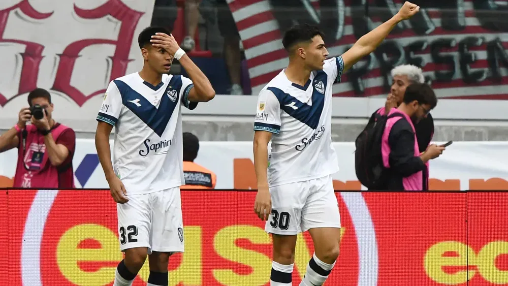 Bayer Leverkusen mua sao trẻ Argentina dự phòng cho Patrick Schick ...