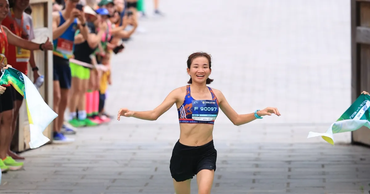 Nguyễn Thị Oanh vô địch giải marathon đầu tiên từ sau ASIAD 19 | CHUYÊN ...