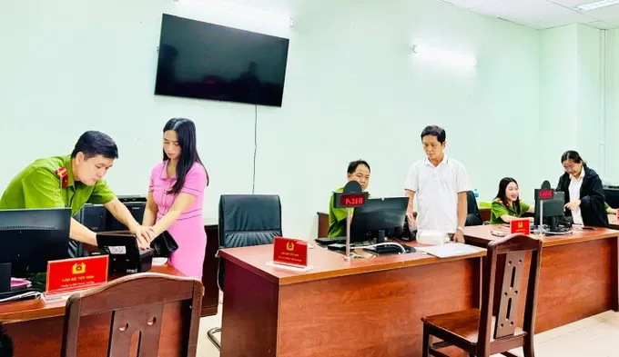 HCMC police ready to issue new form of ID card | SGGP English Edition