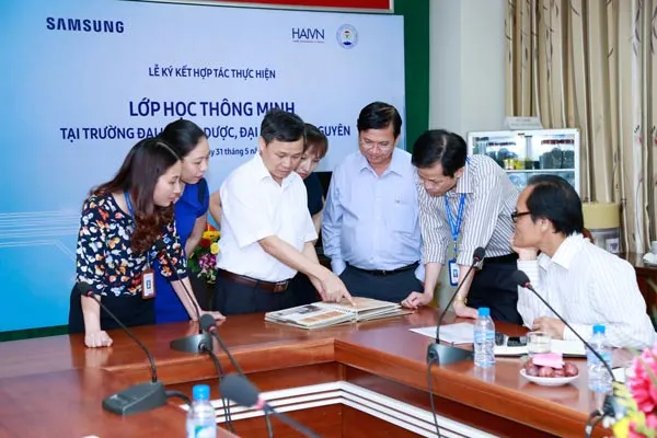 Mô hình Samsung Smart School | CHUYÊN TRANG THỂ THAO