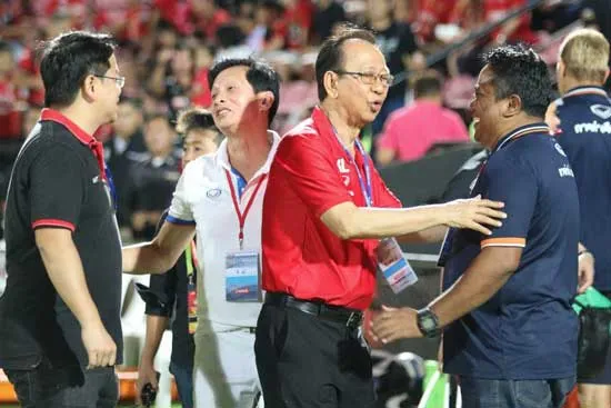 Xử lý xung đột ngoài sân đấu - Hợp tình lý và đúng luật FIFA | CHUYÊN ...