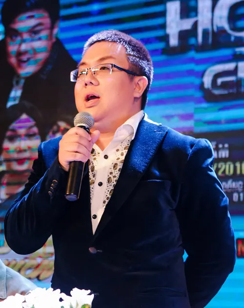 Gia Bảo tổ chức liveshow kỷ niệm 15 năm sân khấu. | CHUYÊN TRANG THỂ THAO