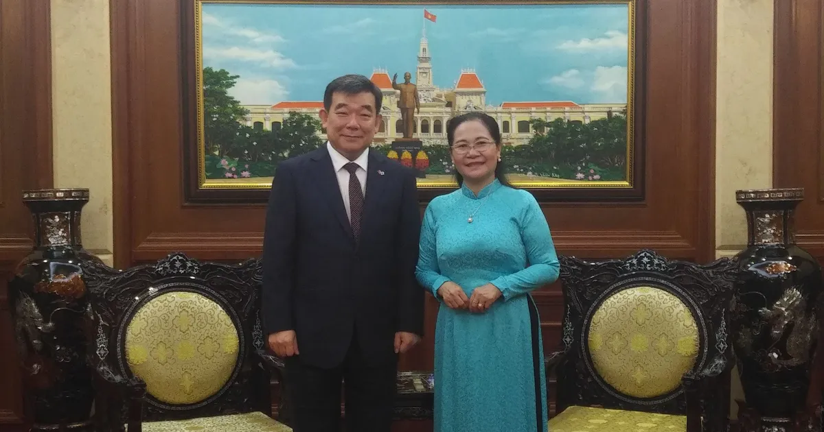 Đẩy mạnh hợp tác giữa TPHCM với Hàn Quốc, Khu tự trị dân tộc Choang ...