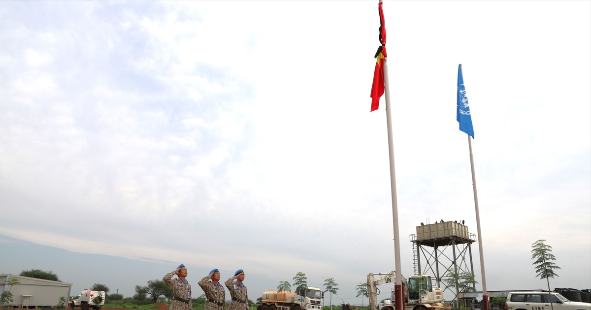 Vietnamese peacekeeping forces abroad pay tribute to Party General ...
