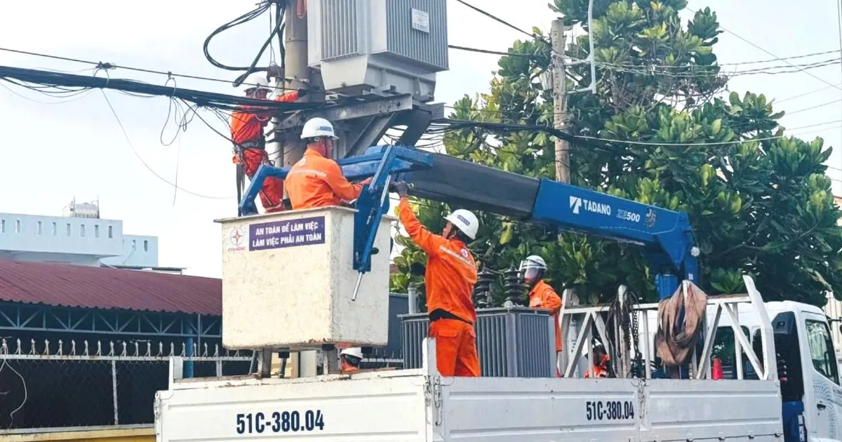 Nắng nóng bao trùm, tiêu thụ điện tăng vọt | BÁO SÀI GÒN GIẢI PHÓNG