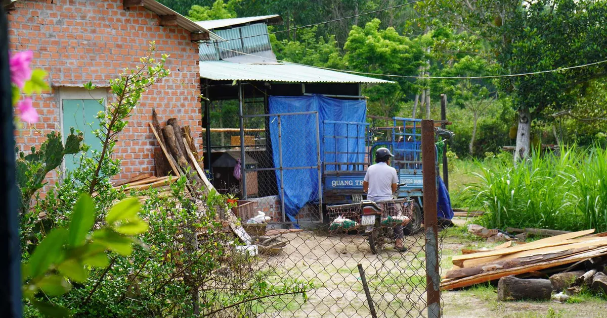 Lò nấu mỡ bò “chui” trong khu dân cư | BÁO SÀI GÒN GIẢI PHÓNG