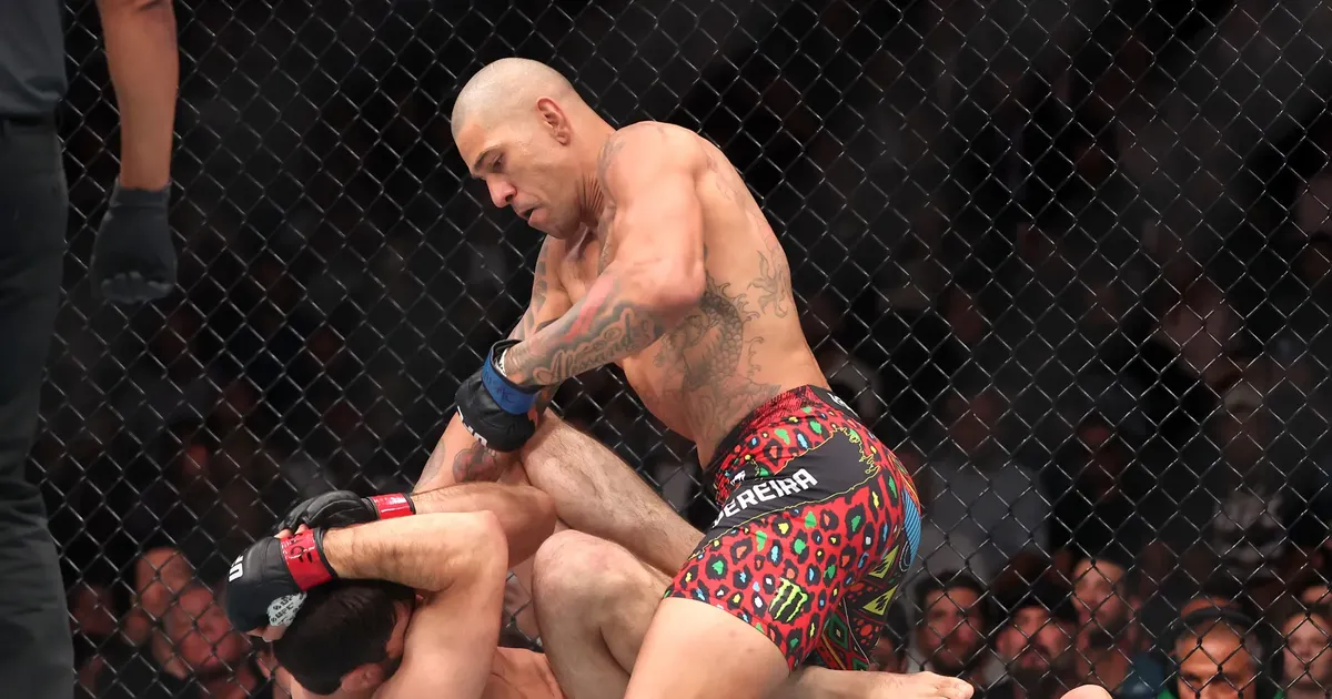 UFC 320: “Poatan” Alex Pereira hạ gục “Big Ank” Magomed Ankalaev chỉ ...