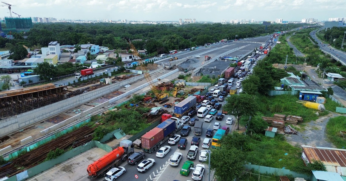 30-day traffic restrictions for repairs on HCMC–Long Thanh-Dau Giay ...
