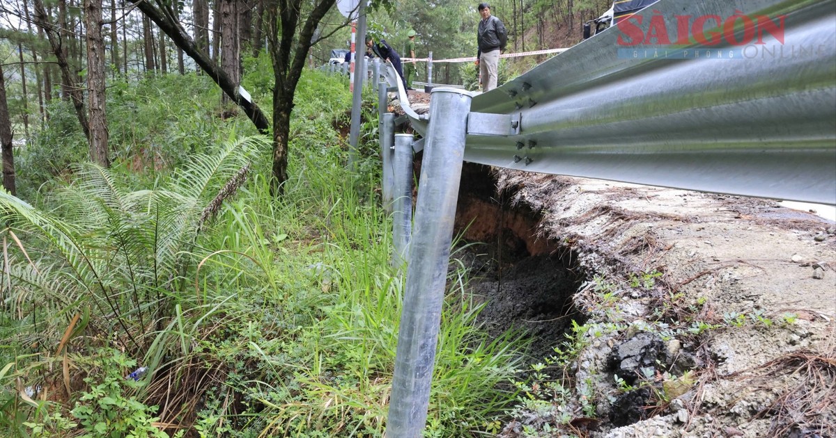 20-meter landslide on Mimosa Pass shuts multiple routes in Lam Dong ...