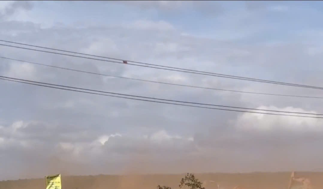Residents suffer from dust pollution at VND2.5 trillion industrial park ...
