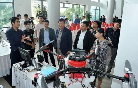 Hoa Lac Hi-tech Park completes infrastructure ecosystem | SGGP English ...