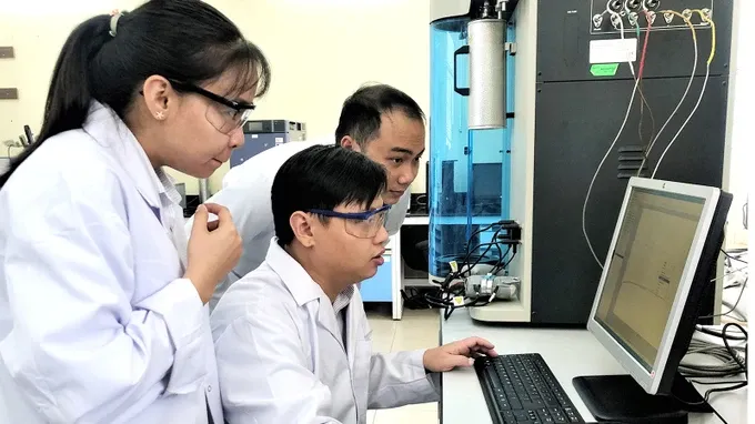 Vietnam unveils ambitious national strategy for science, technology ...