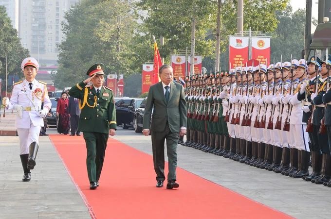 Grand ceremony marks 80 years of Vietnamese army’s founding anniversary ...