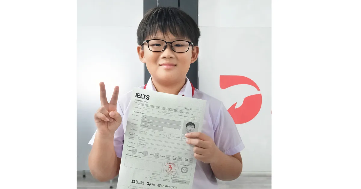 Em Trần Đình Hoàng Phúc (lớp 5) đạt 8.0 IELTS nhờ làm quen tiếng Anh từ ...