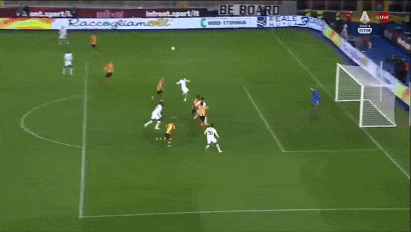 Lecce vs AC Milan 2-2: Theo Hernandez bất ngờ phản lưới nhà ...