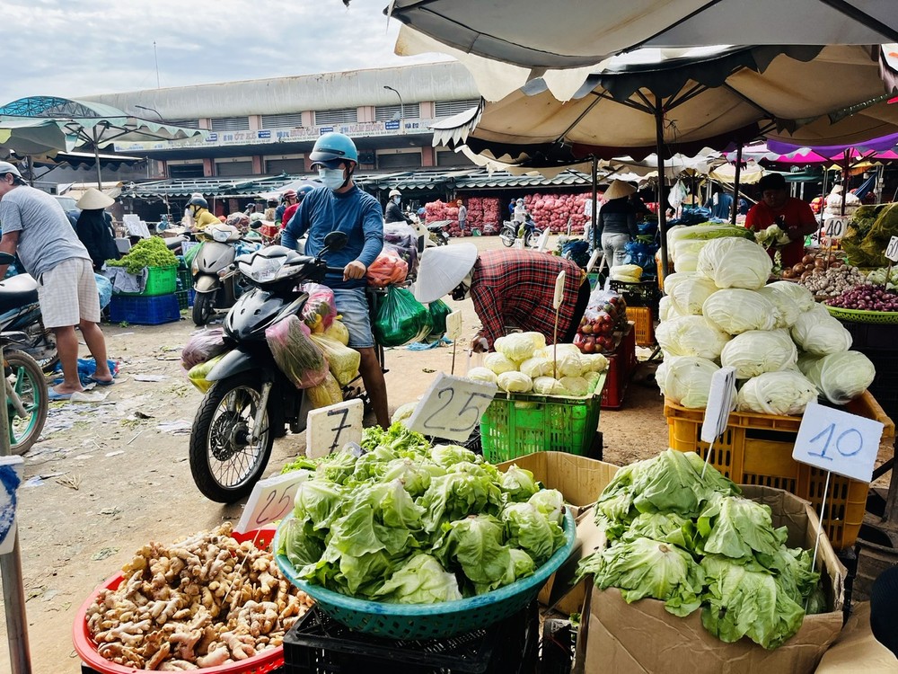 Binh Dien, Hoc Mon wholesale markets to become trading hubs | SGGP ...