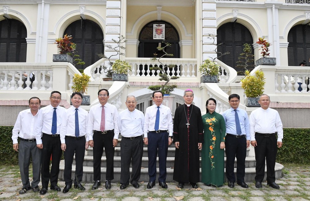 HCMC’s leaders extend Christmas greetings to Archdiocese of HCMC | SGGP ...