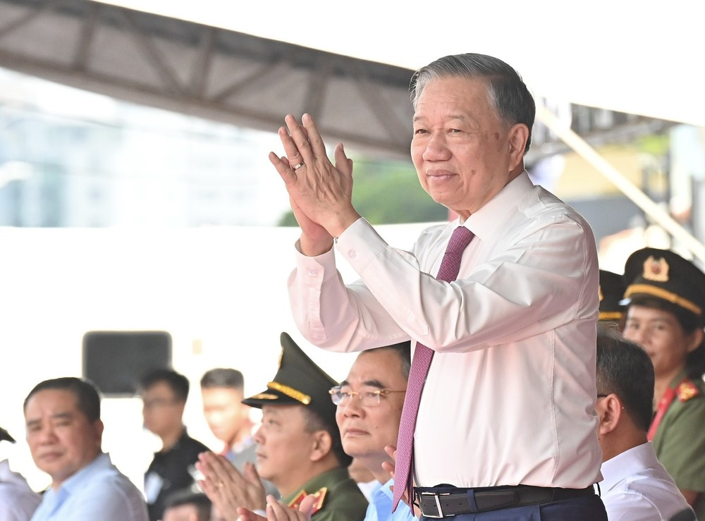 HCMC launches grassroots-level security and order protection force ...