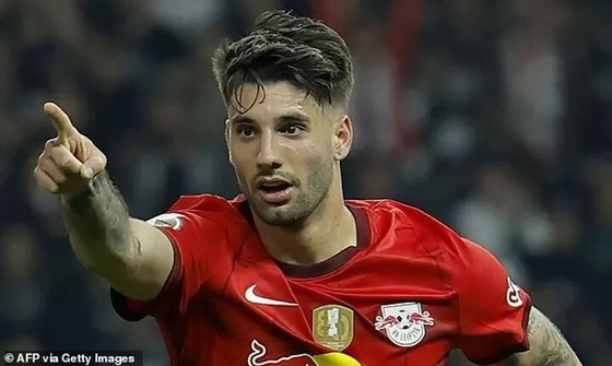 Liverpool chi 70 triệu euro kích hoạt điều khoản giải phóng hợp đồng ...